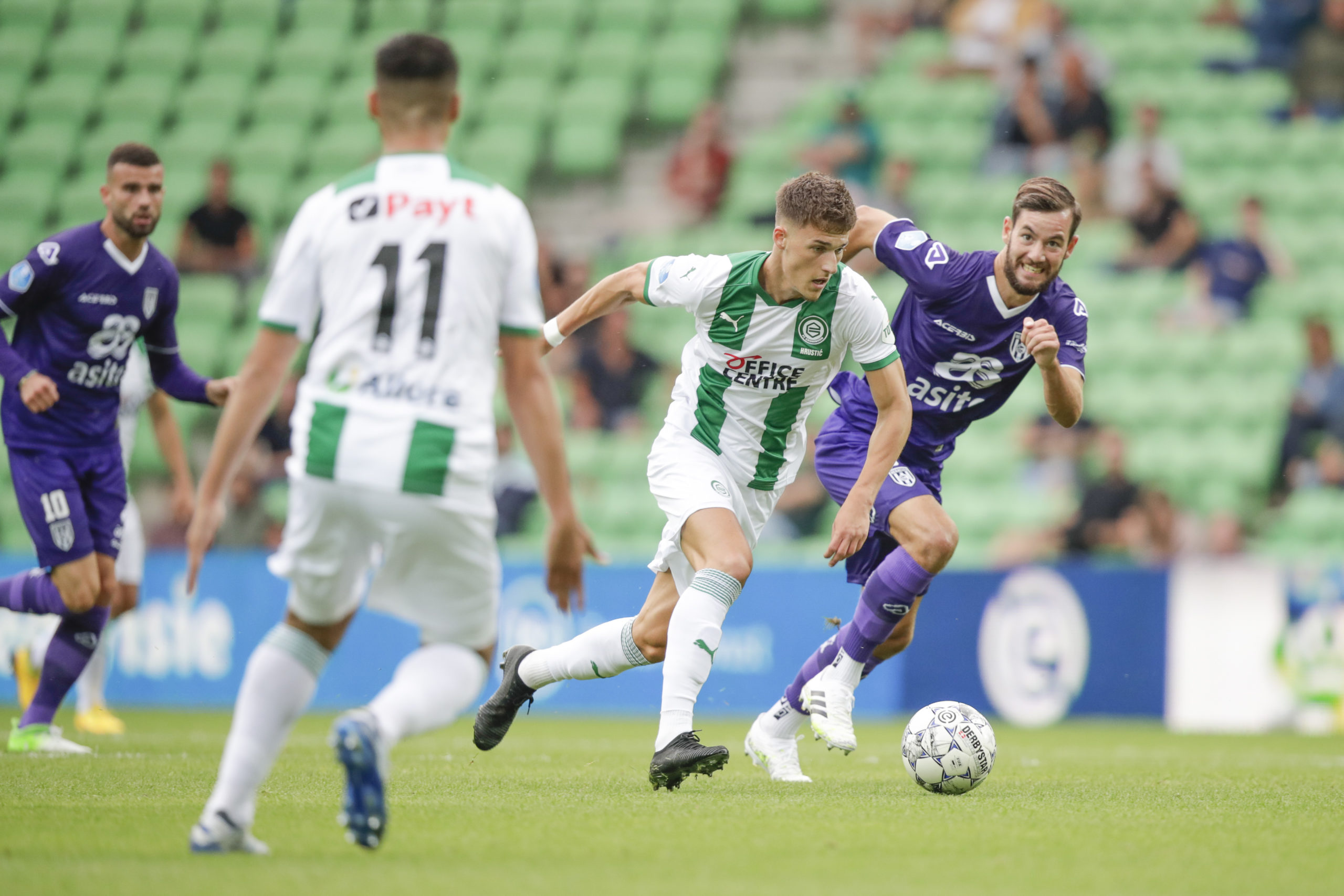 Boetnlaand: Suarez scoort, debuut Hrustic - FC Groningen