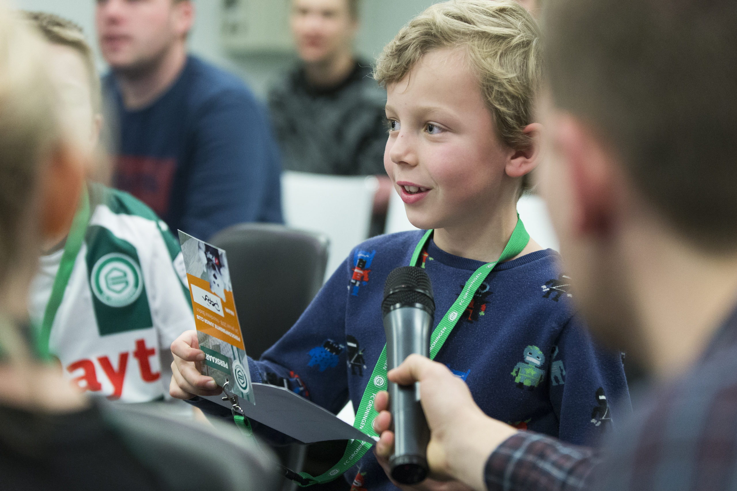 Voor één middag stonden leden van de Junior Club in de schoenen van de pers - FC Groningen