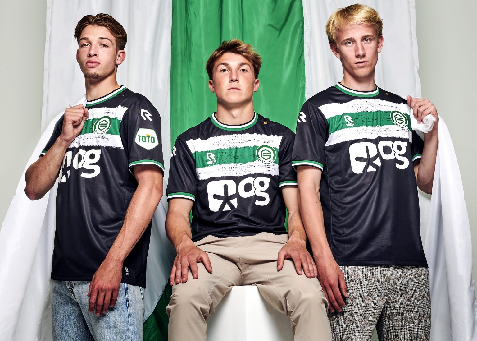 Het nieuwe uitshirt van FC Groningen - FC Groningen