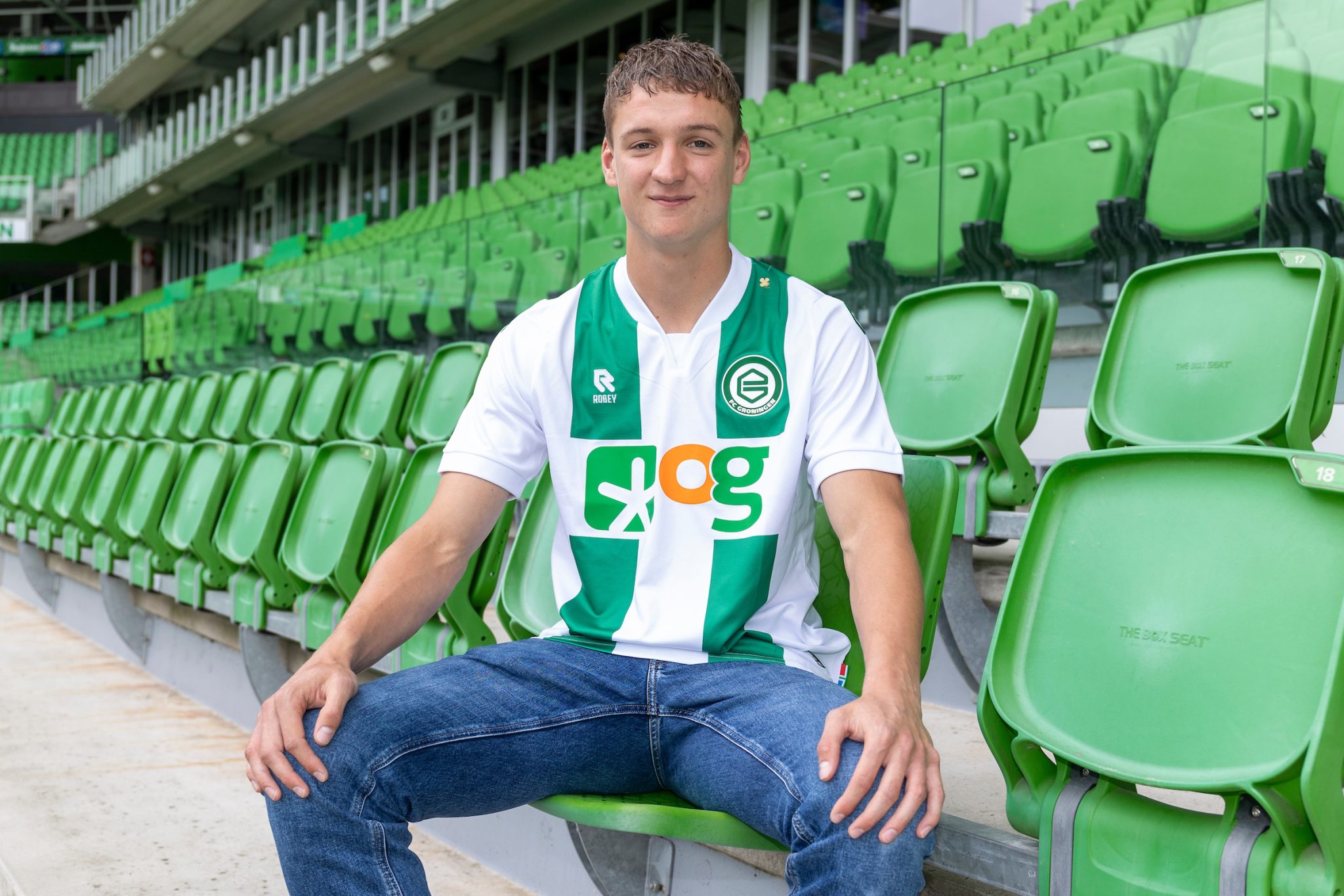 Eerste profcontract voor Sven Bouland bij FC Groningen - FC Groningen