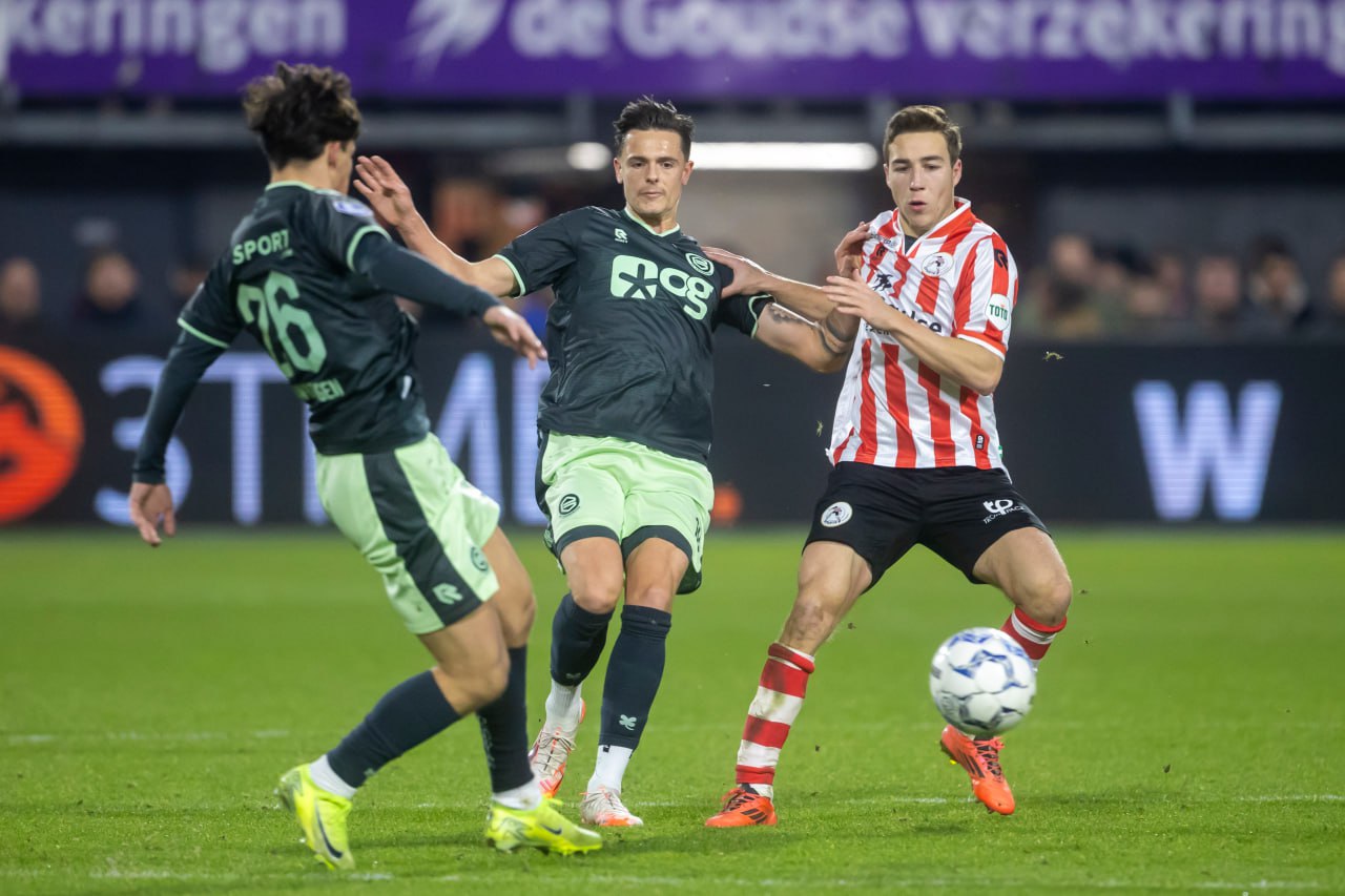 FC Groningen verliest in Rotterdam van Sparta - FC Groningen