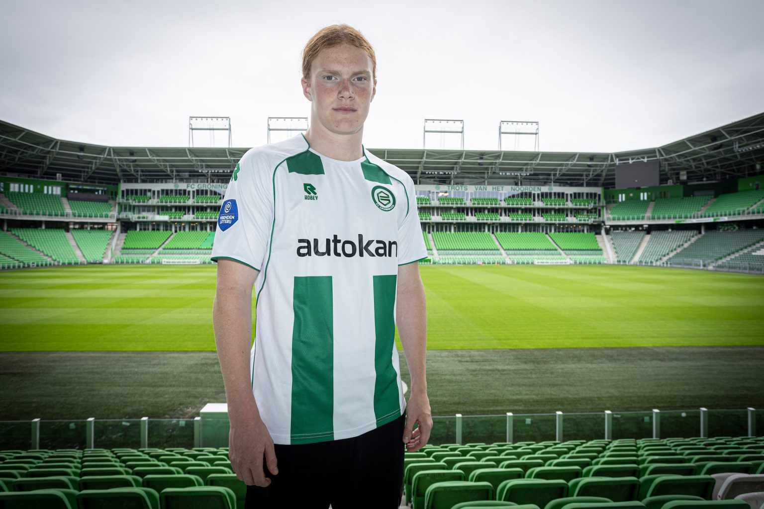 FC Groningen haalt jonge verdediger Van der Laan naar Nederland - FC ...