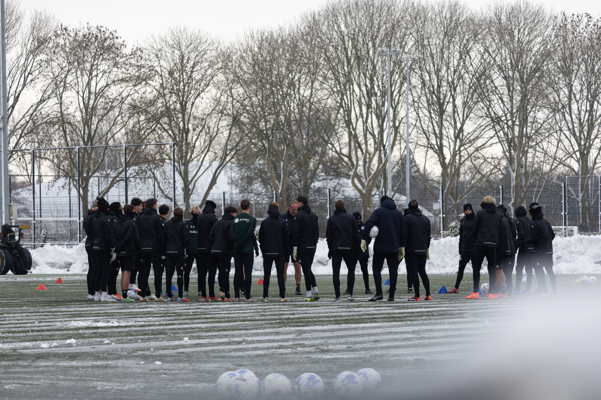 Check-in Marbella: trainingen vallen in het water - FC Groningen